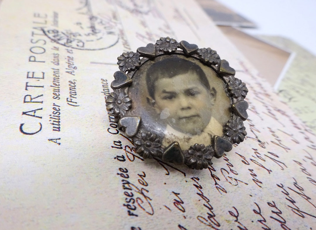 Antique Mourning Memory Brooches, Photo Frame Pin Brooch, Vintage Brass ...