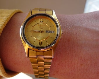 Vintage Women's Seiko Watch, Accurist Gold Colored Womens Watch, Thin Ladies Cocktail ...