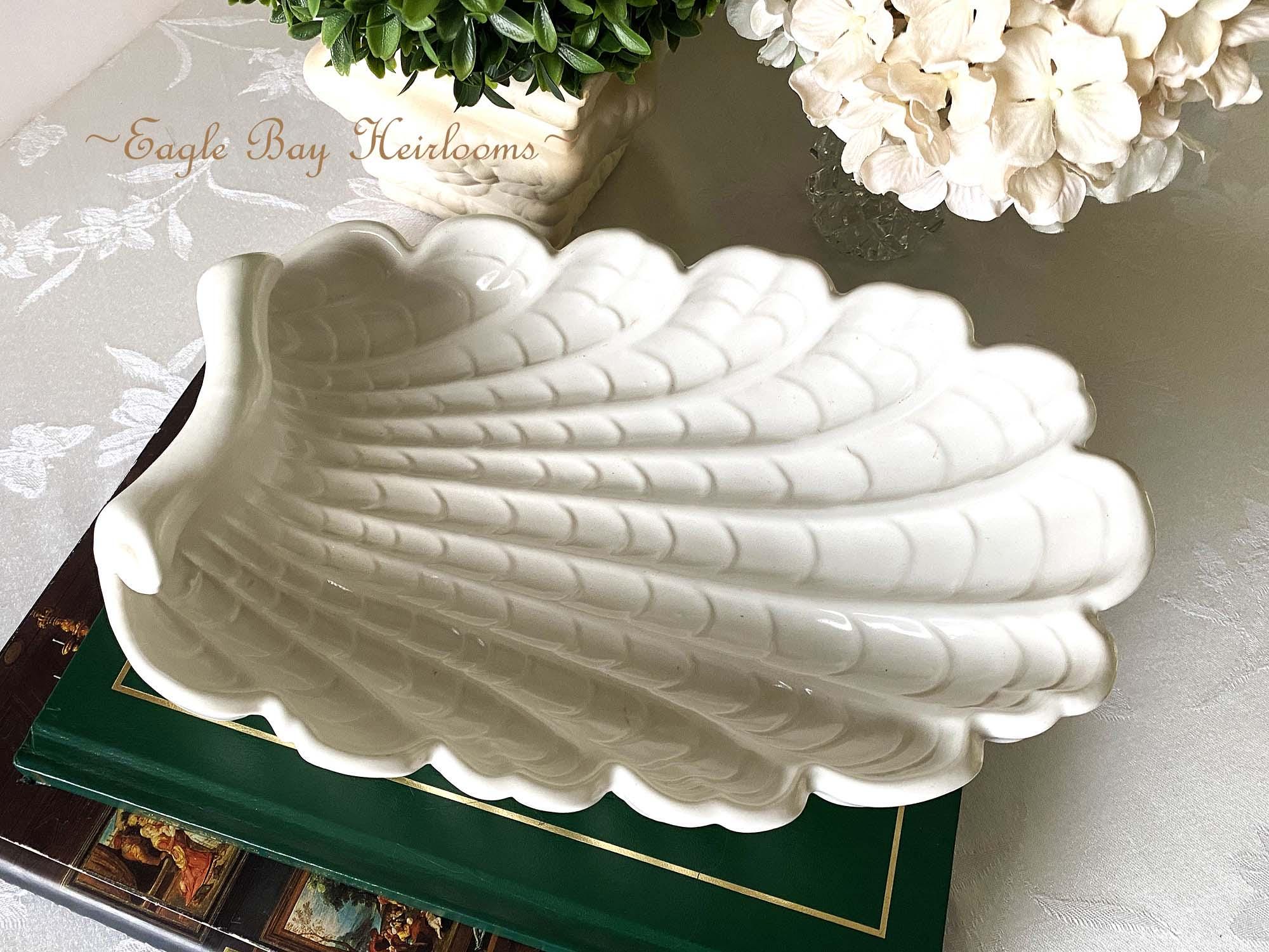 CENTERPIECE BOWL: Elongated Clam Shell Shape, Abingdon Pottery, USA ...