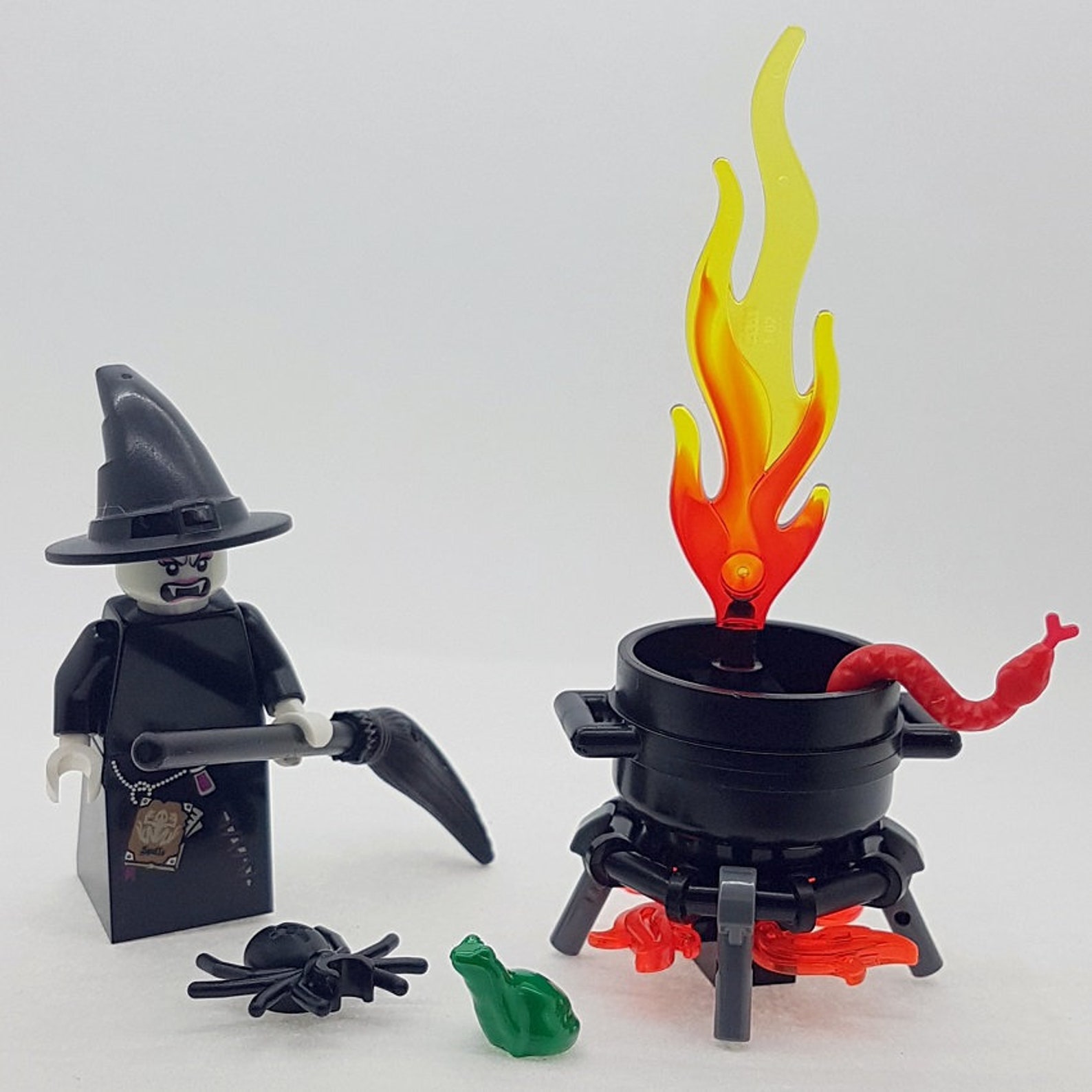 LEGO Halloween Vampire Witch Minifigure and Cauldron With Accessories ...