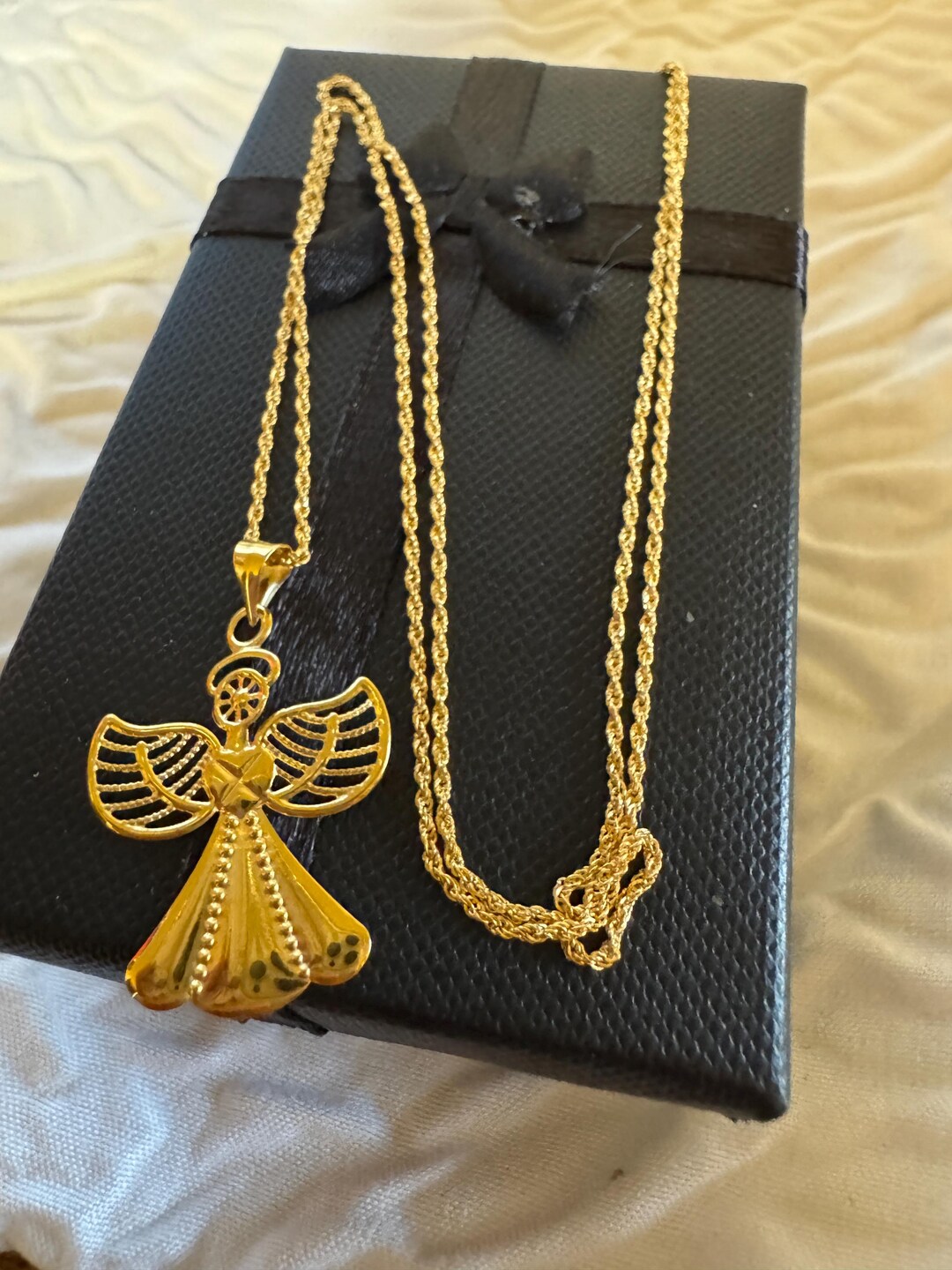 18k Saudi Gold Light Weight Minimallist Angel Pendant NECKLACE 18 ...