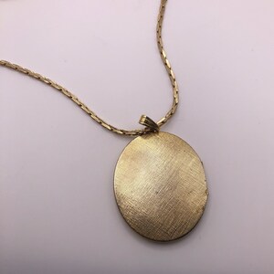 Vintage Large Oval Star Design Etched Locket Pendant Necklace Gold ...