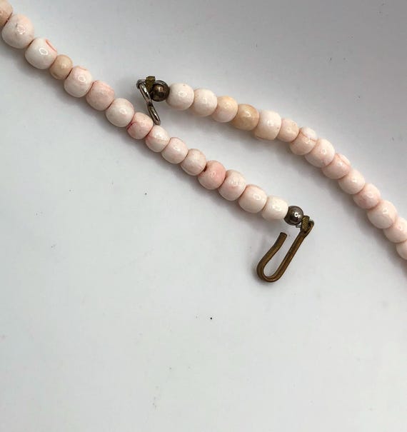 Vintage pink and white beaded shell statement necklace - Gem