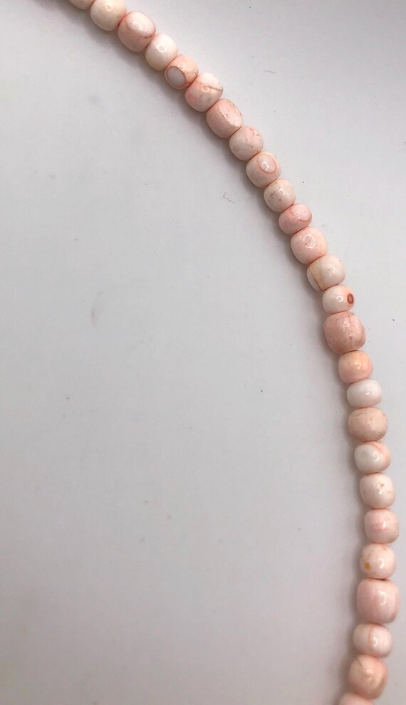 Vintage pink and white beaded shell statement necklace - Gem