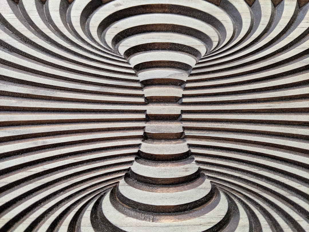 Optical Illusion Loop Wood Carving, Illusion Artwork, Moving Illusion ...