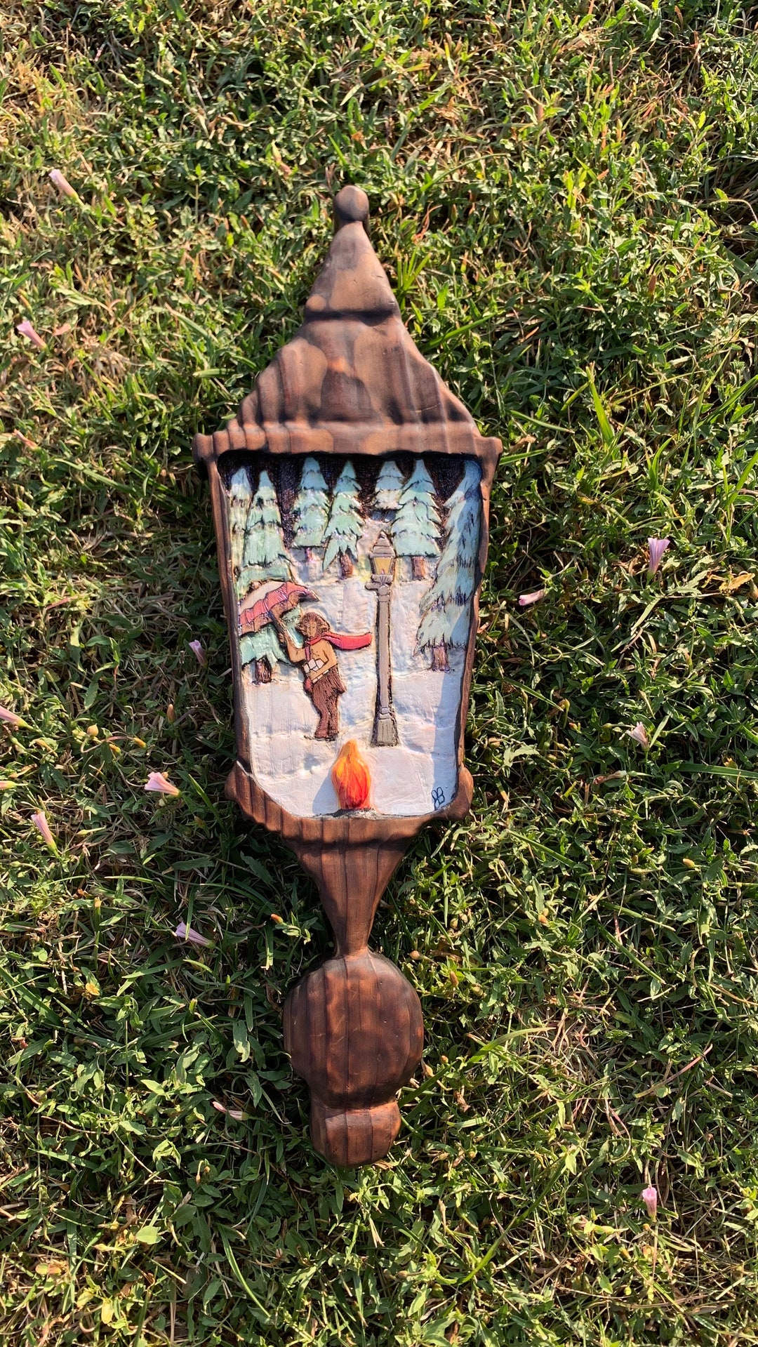 Narnia Themed Lamp Post Wall Art. Mr Tumnus Heading Past the Lamp Post ...