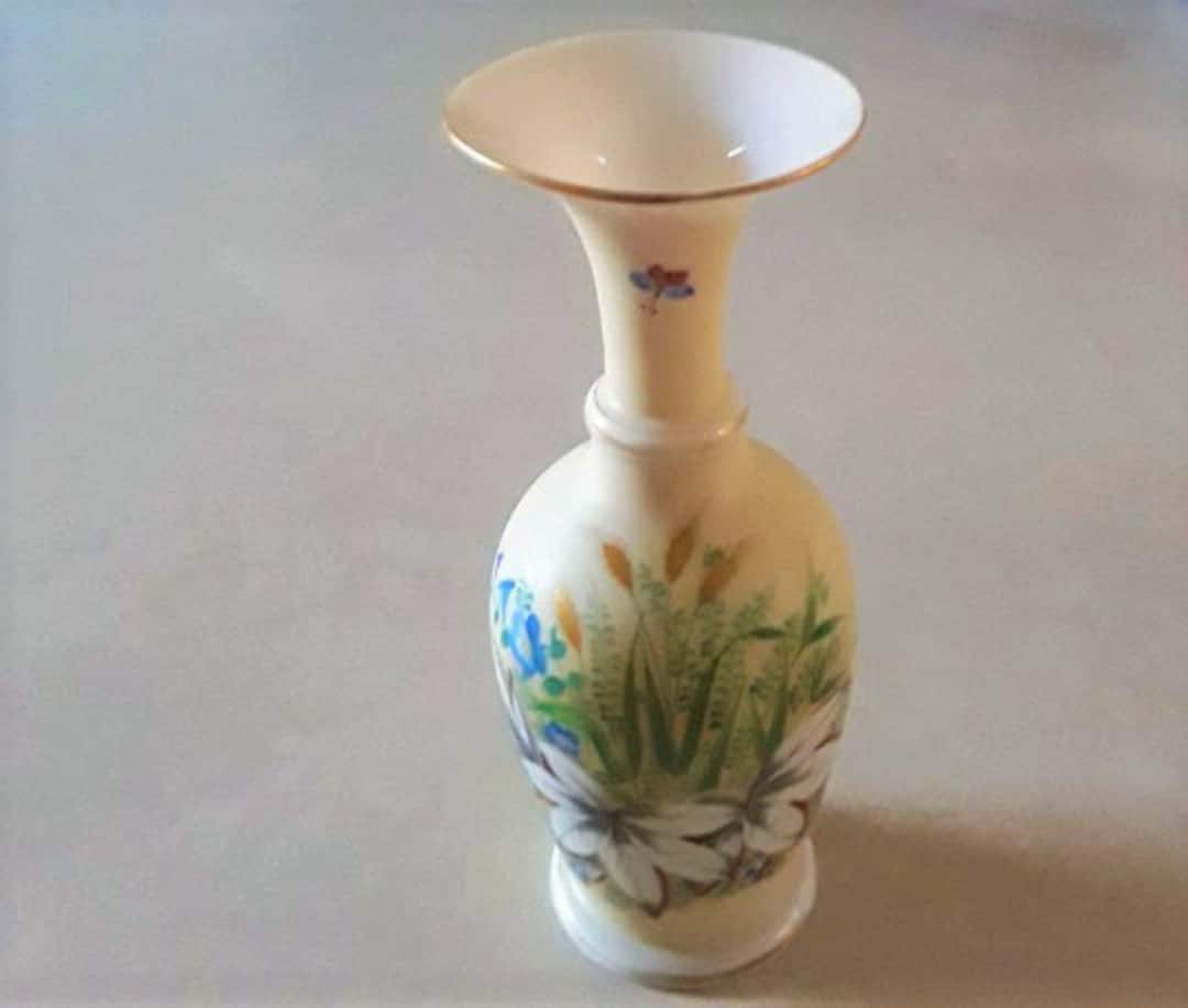 Tall Vintage Bristol Glass Vase, With Beige Satin-finish Exterior ...