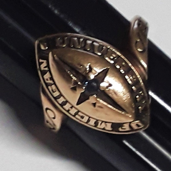 Class Ring - Etsy