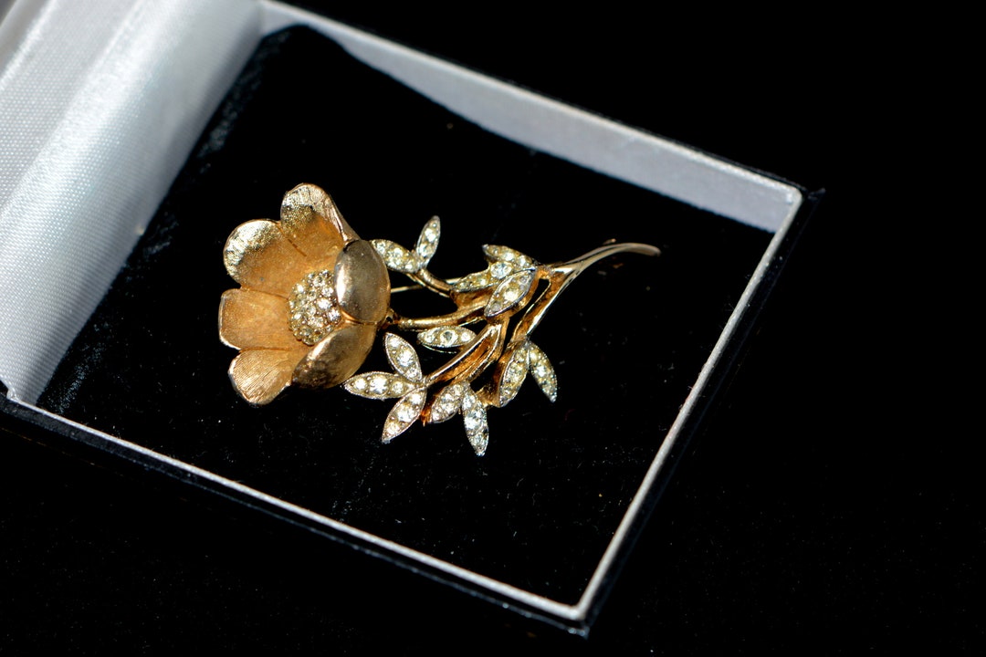 Vintage Signed Gold Tone 3D Flower Brooch/pin, Gifts for Her, Gifts for ...