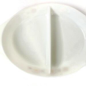 Pyrex Town and Country Oval Divided Vegetable Dish / Divided Casserole ...