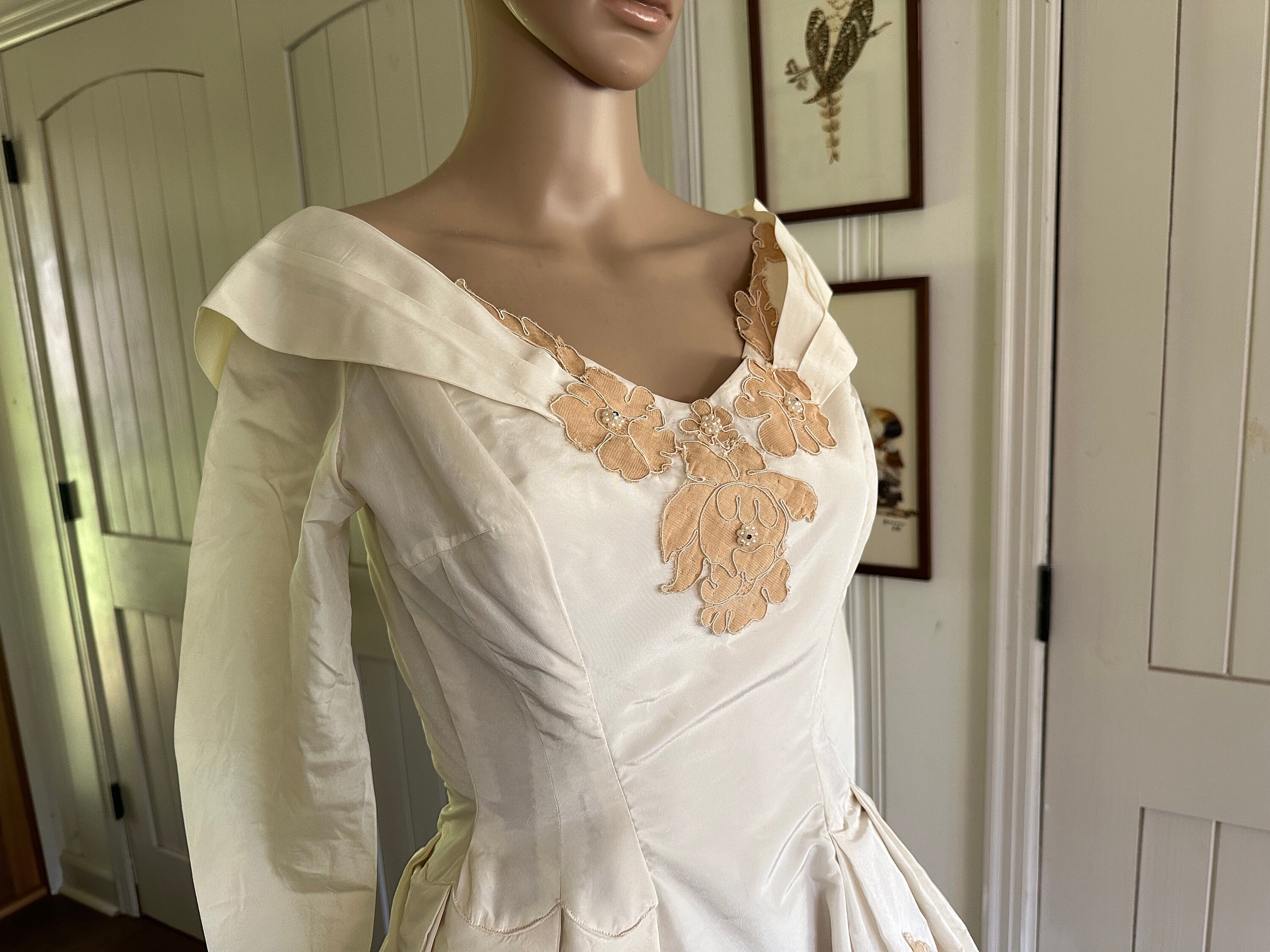 1950 Cream Color Satin Wedding Gown With Appliqué and a Few Small Pearl ...