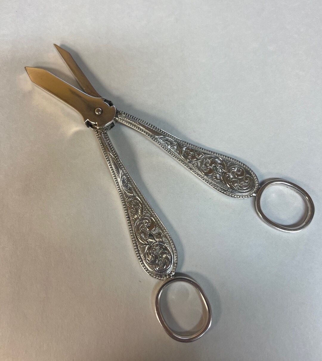 Mappin & Web Queen Victoria Sterling Silver Grape Scissors With ...