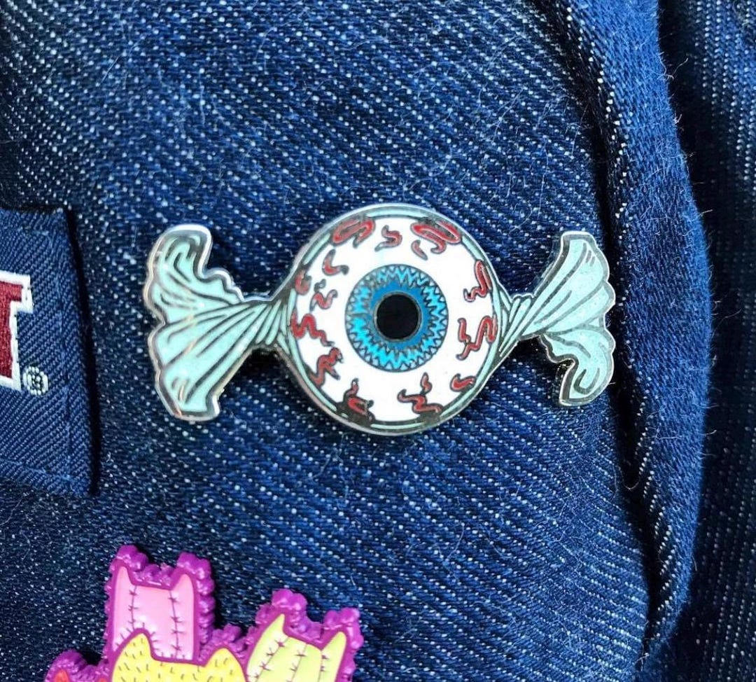 Eye Candy Glitter Lapel Pin: Spooky Halloween Horror Gift Samhain ...