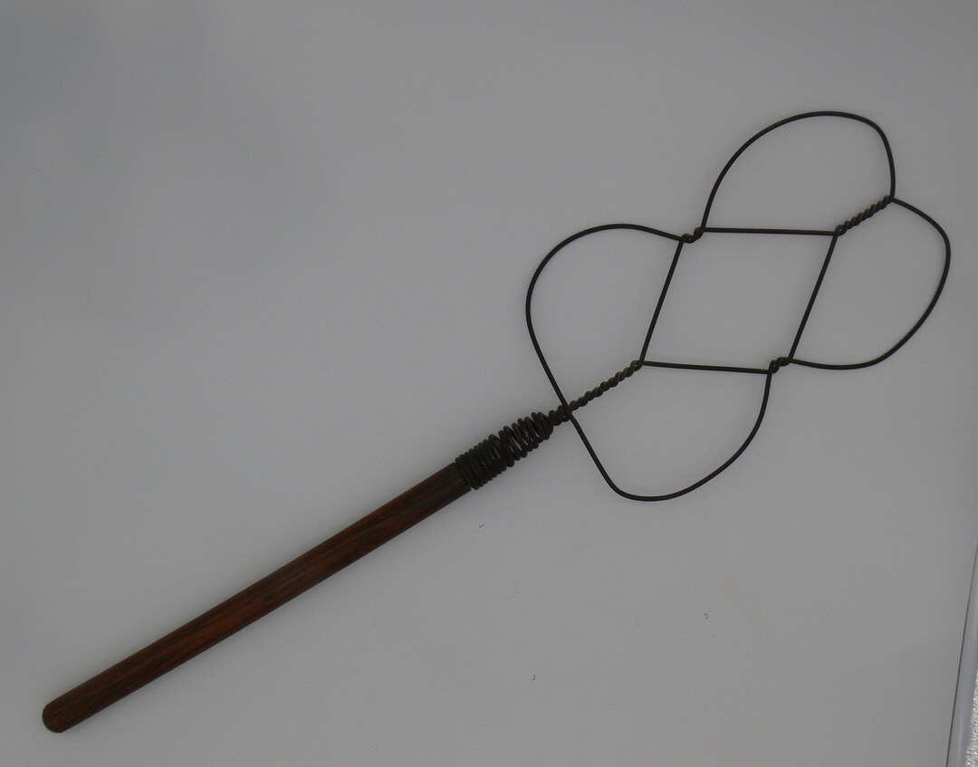Batwing Wire Rug Beater With Wood Handle - Etsy