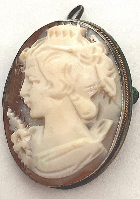 Vintage italian cameo - Gem