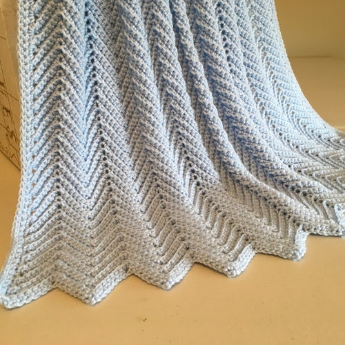 Drop in the Pond Pattern Blue and White Baby Afghan - Etsy