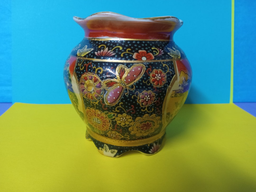 Small Fat Belly Raised Gold Vase - Hand Painted - (NBPE#1331) - Etsy