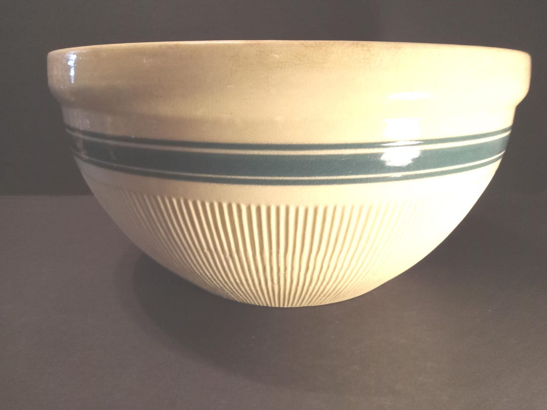 Large Antique 1920's Hull Mixing Bowl - for Display Only - Pottery ...