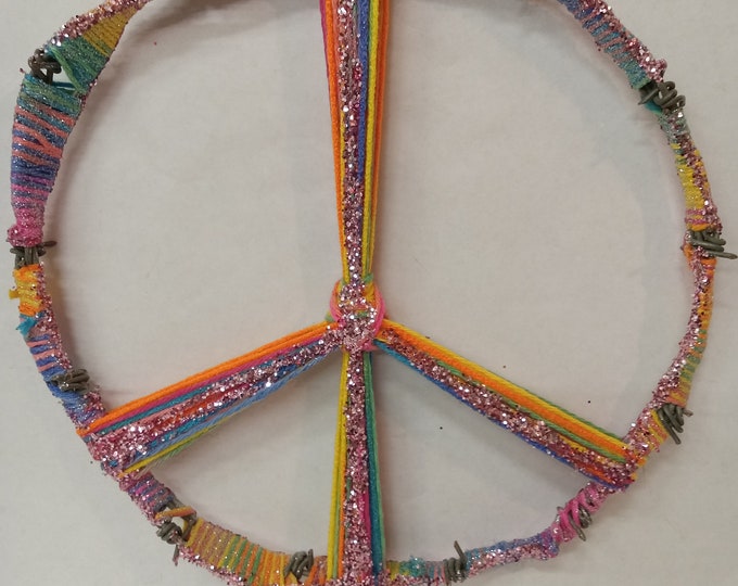 10" Repurposed Barbed Wire Peace Sign - New - (NBPE#1M/151) - Etsy