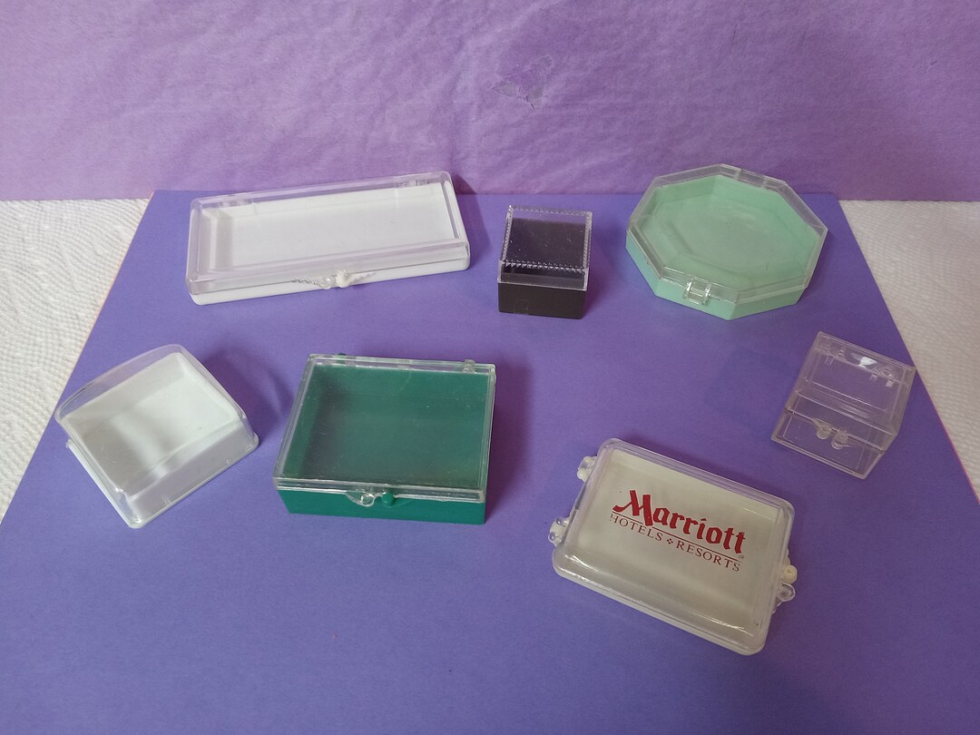 7 Cool Plastic Containers - Small - Clear Top/colored Bottom - Mint ...