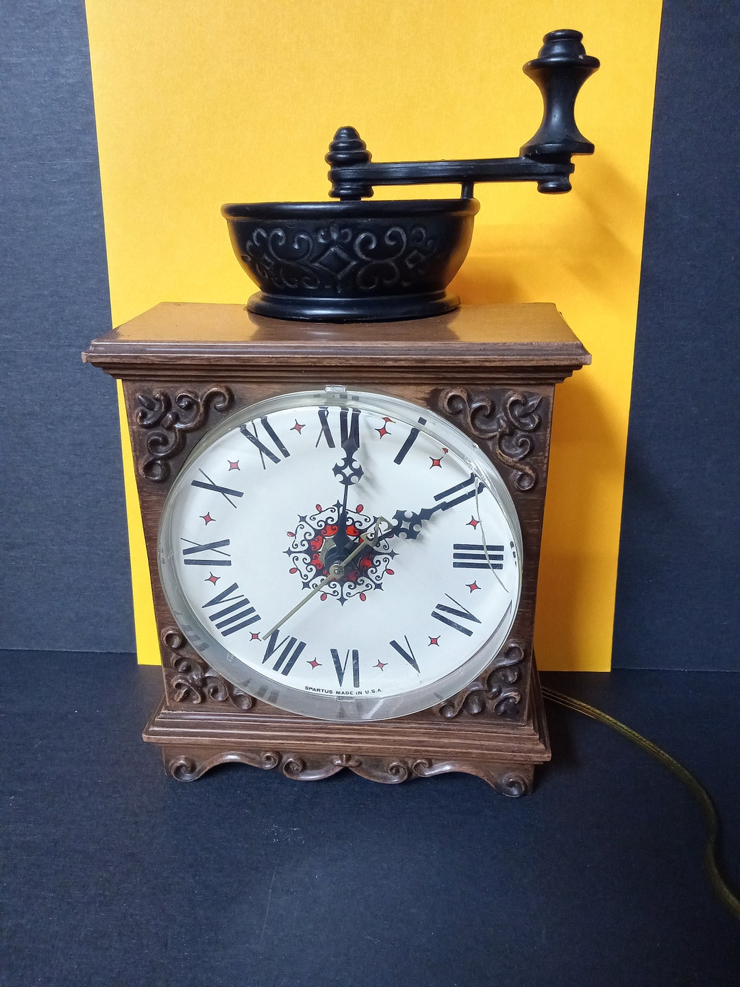 Vintage Spartus Wall Clock - Working - (NBPE#2211) - Etsy