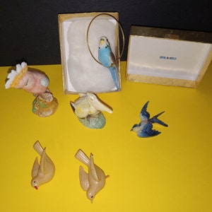 6 Vintage Miniature Bird Figures NBPE2545 - Etsy