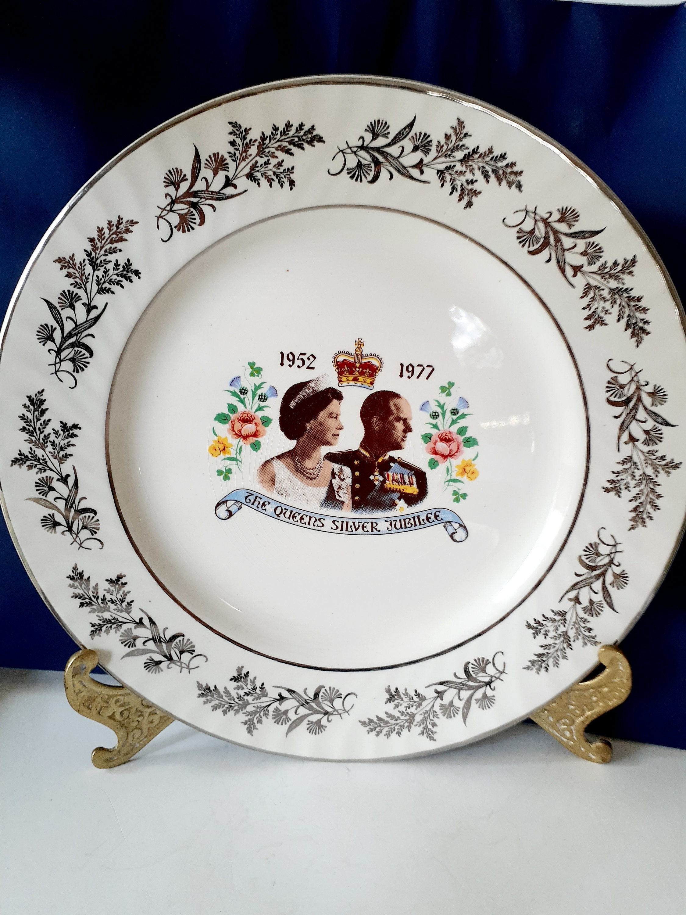 Queen Elizabeth II & Prince Philip Plate Silver Jubilee 1952 - 1977 - Etsy