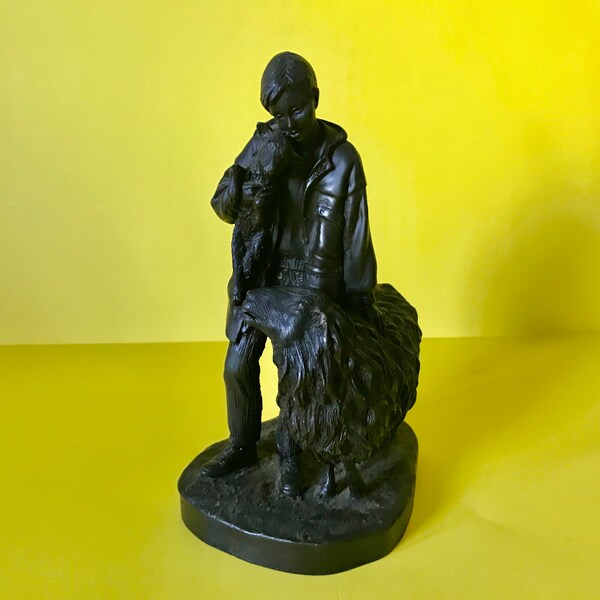 Heredities Figurine - Etsy