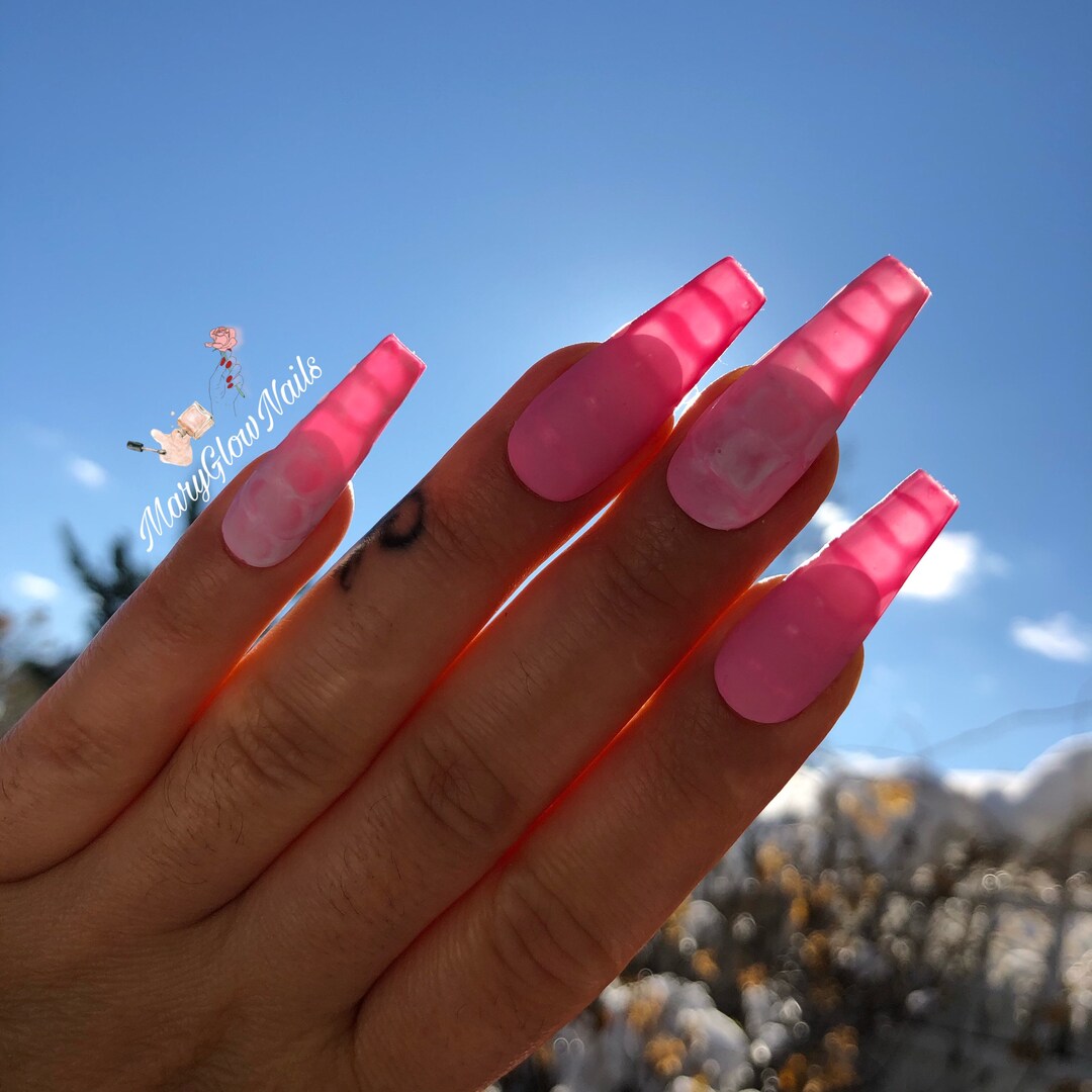 BUBBLE GUM- Press on Nails, Faker Nails, Coffin Nails, Luxury Nails ...