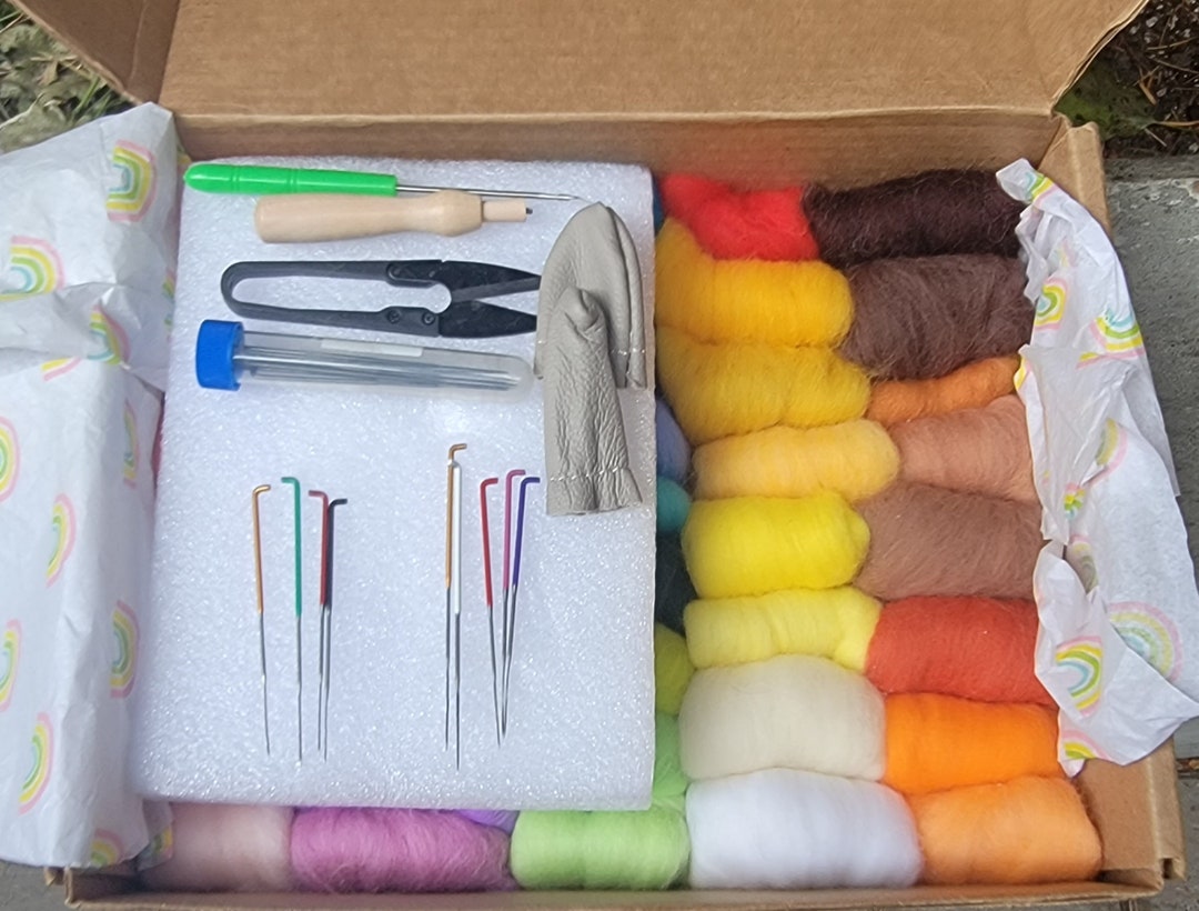 59 Piece Needle Felting Kit in 2 Sizes. Includes Everything - Etsy
