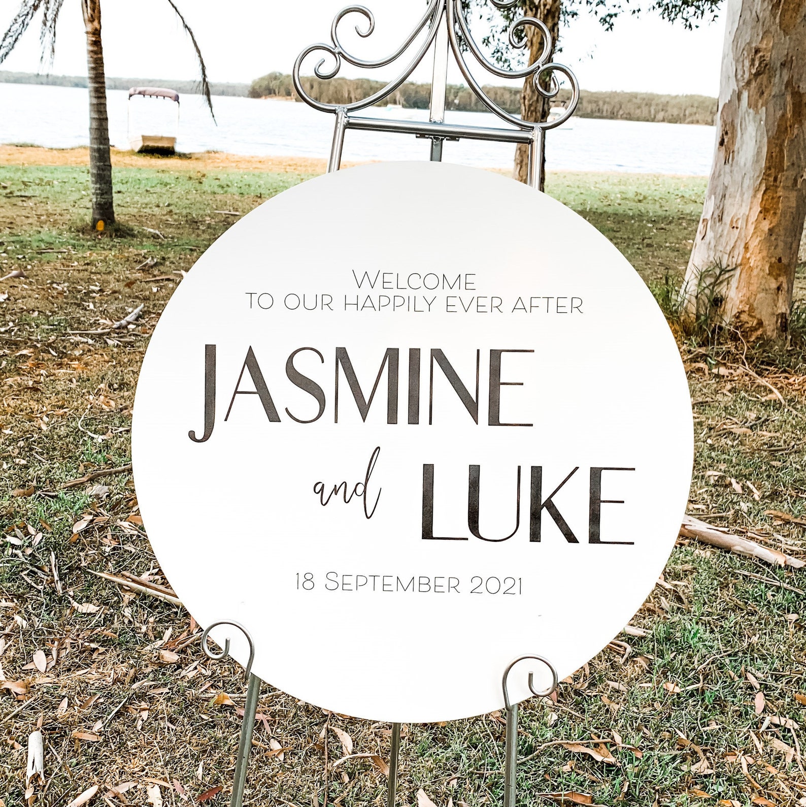 Custom Round Welcome Sign | Etsy