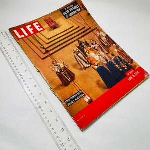 Queen Elizabeth Coronation Vintage Life Magazine June 15, 1953 ...