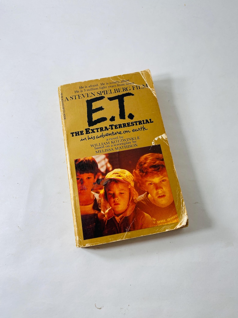 E.T. the Extra Terrestrial in His Adventure on Earth Steven Spielberg ...