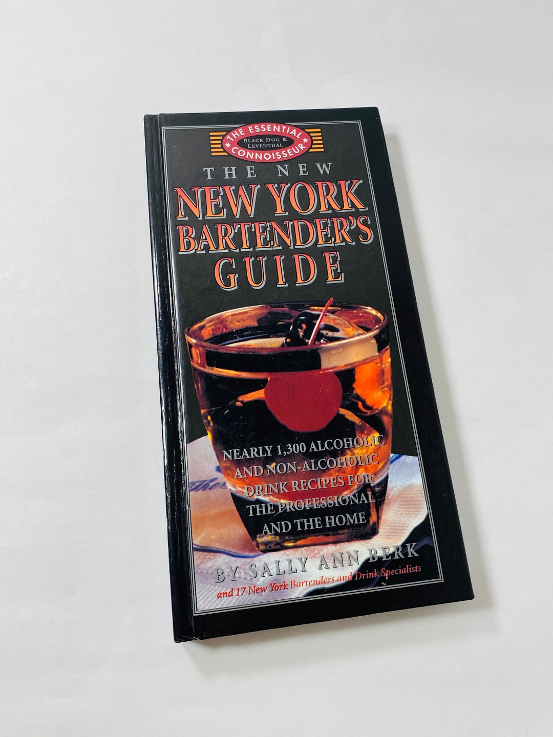 Vintage New York Bartender's Guide Book Official Bartender's and Party ...