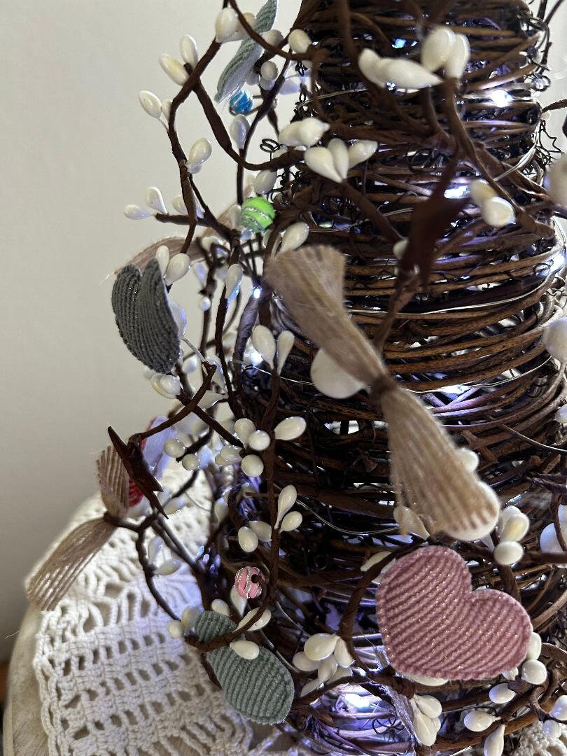 12 Grapevine Tree With Hearts, Lights, Burlap Ties, Cone Tree Lighted ...