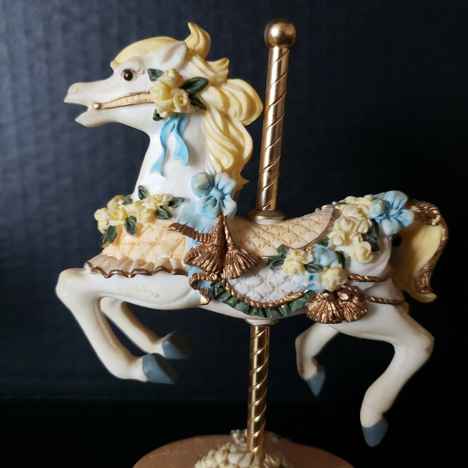 Melodies Carousel Horse Figurine Heritage House County Fair Collection ...