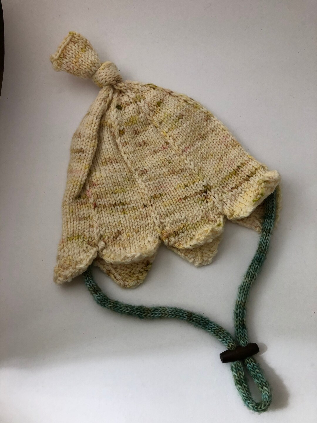 Baby yellow flower hat 14” with strap - Etsy.de