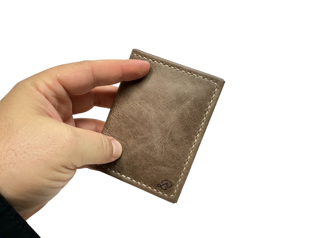 Handmade Leather Bifold Wallet With Key Pocket / Minimalistic / Unique ...