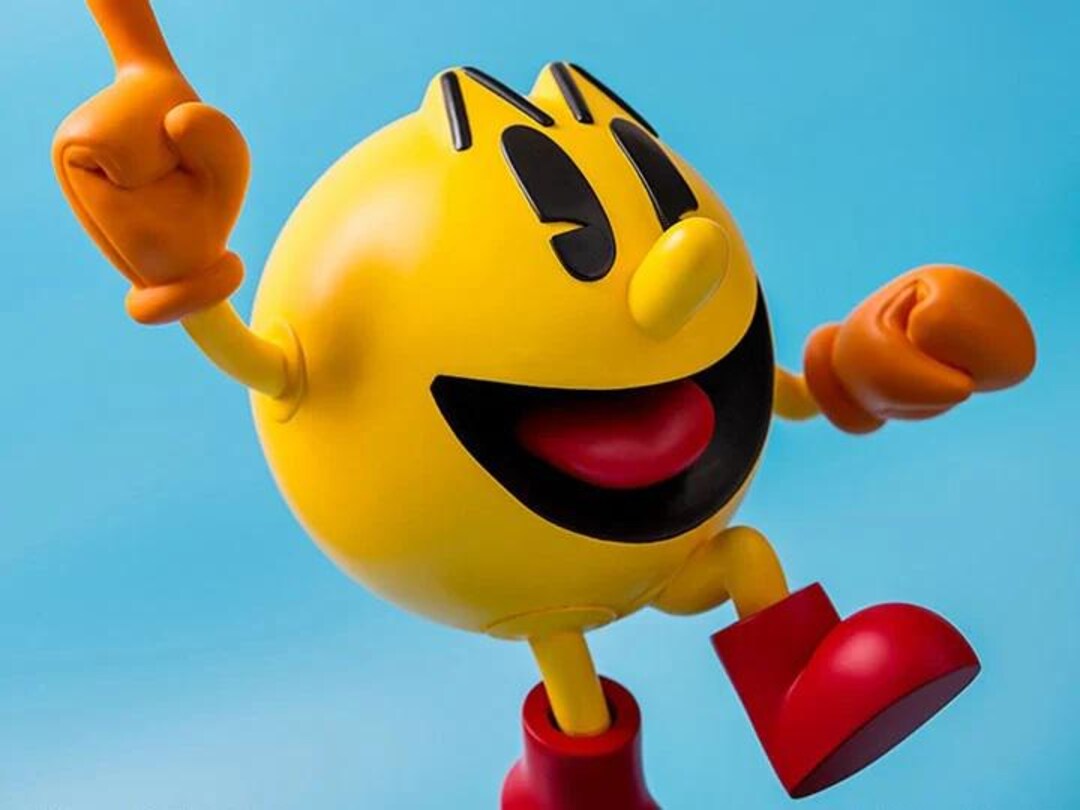 Pac Man Walking Big Figurine Statue - Etsy