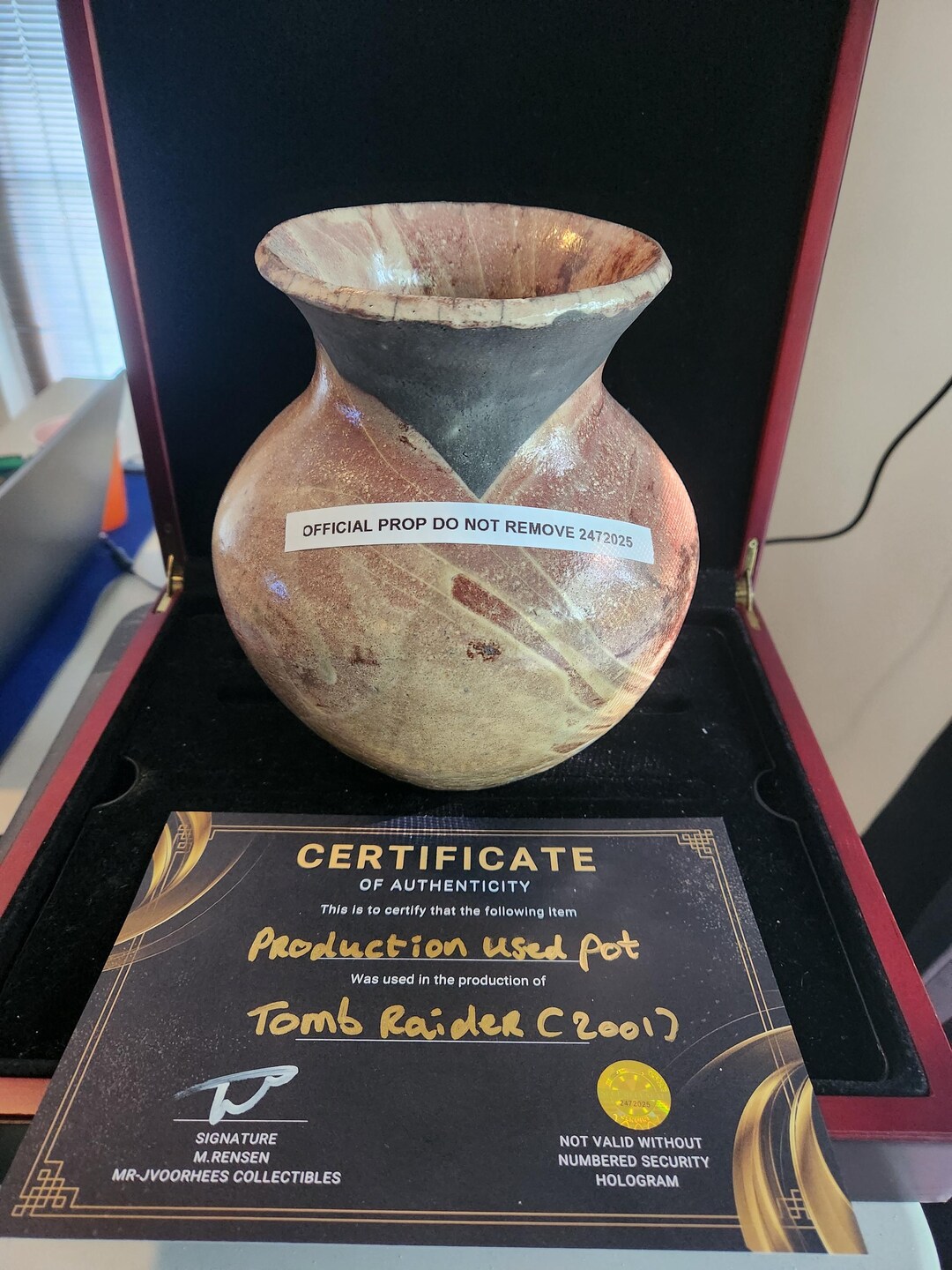 Tomb Raider 2001 Lara Croft Original Production Used Flower Pot Movie ...