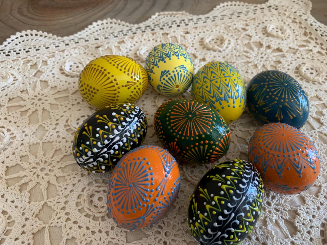 Set of 9 Hand Painted Eggshell Decorations - Etsy