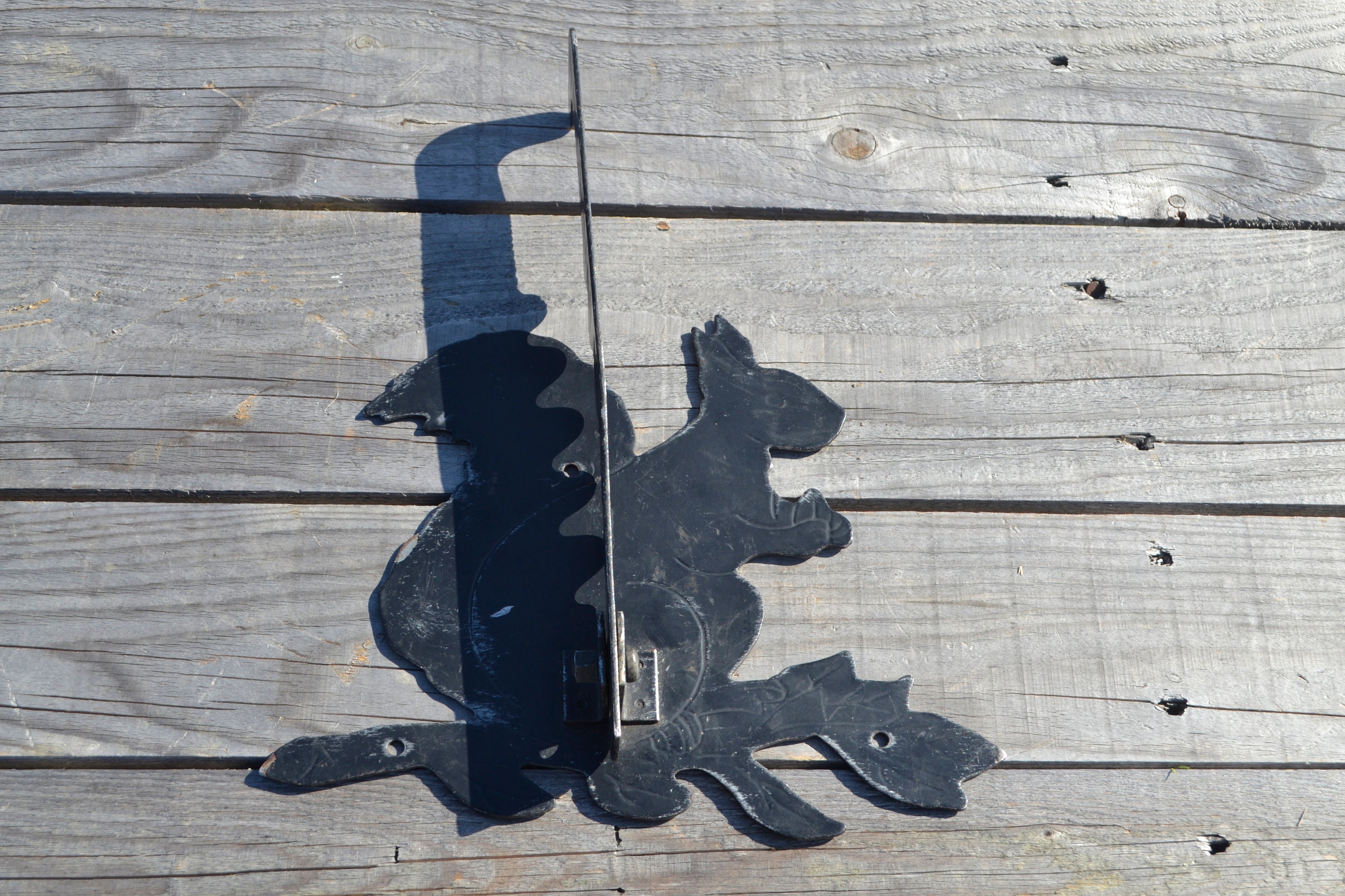 IRON SQUIRREL HANGER, Vintage Squirrel Shaped Clothes Hanger, Black ...