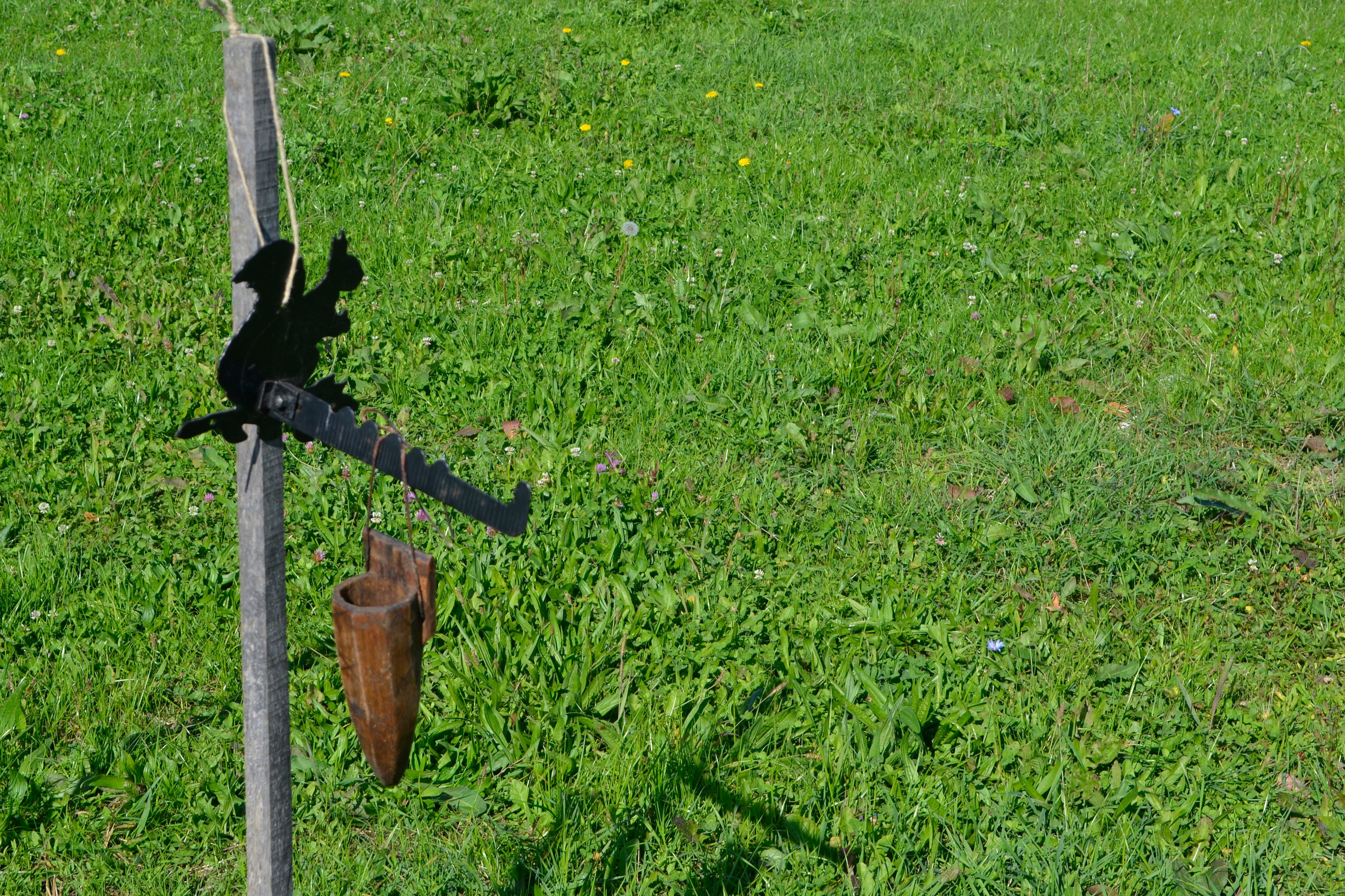 IRON SQUIRREL HANGER, Vintage Squirrel Shaped Clothes Hanger, Black ...
