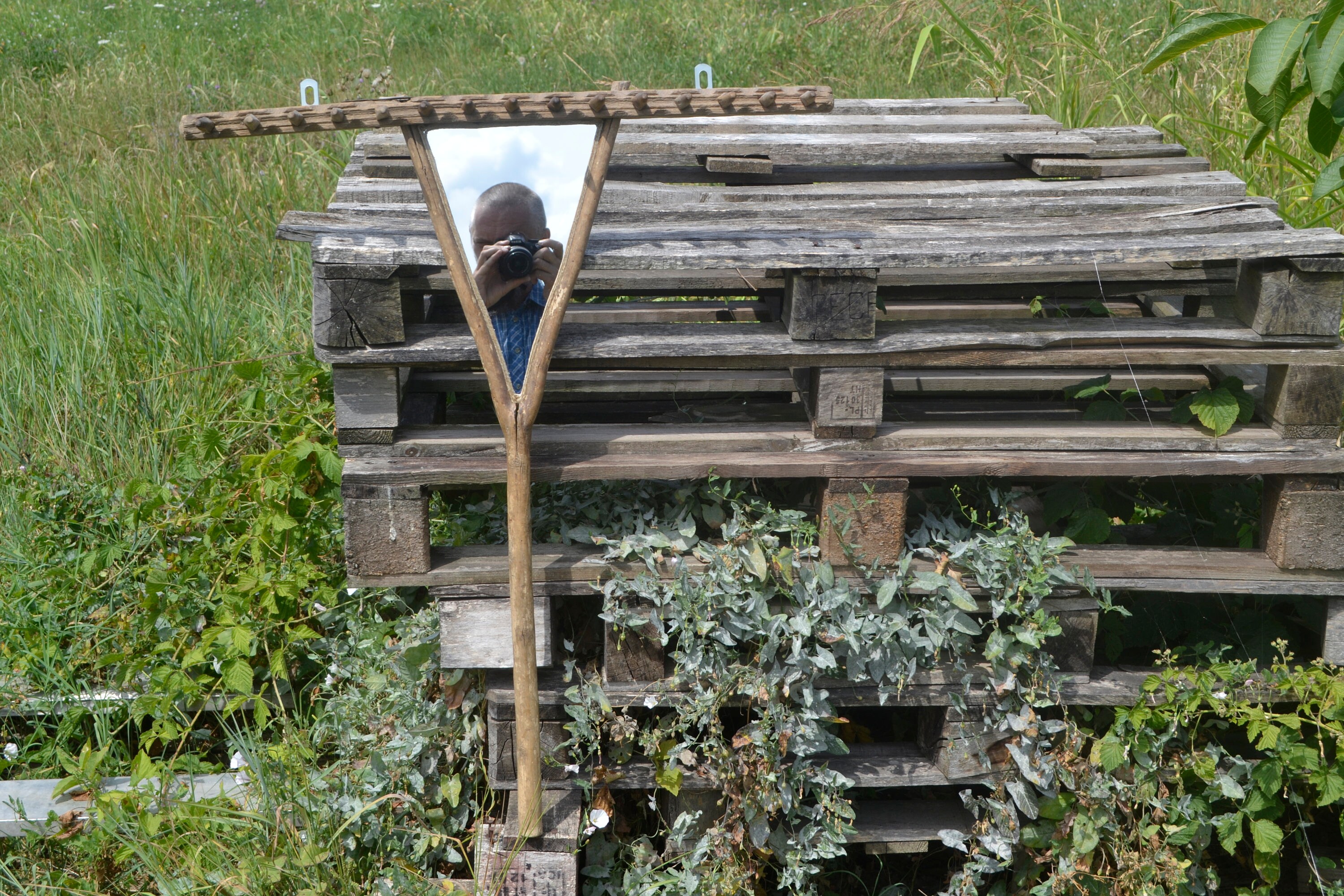 REPURPOSED VINTAGE RAKE: Decorative Wall Mirror & Key Hanger, Old Farm ...