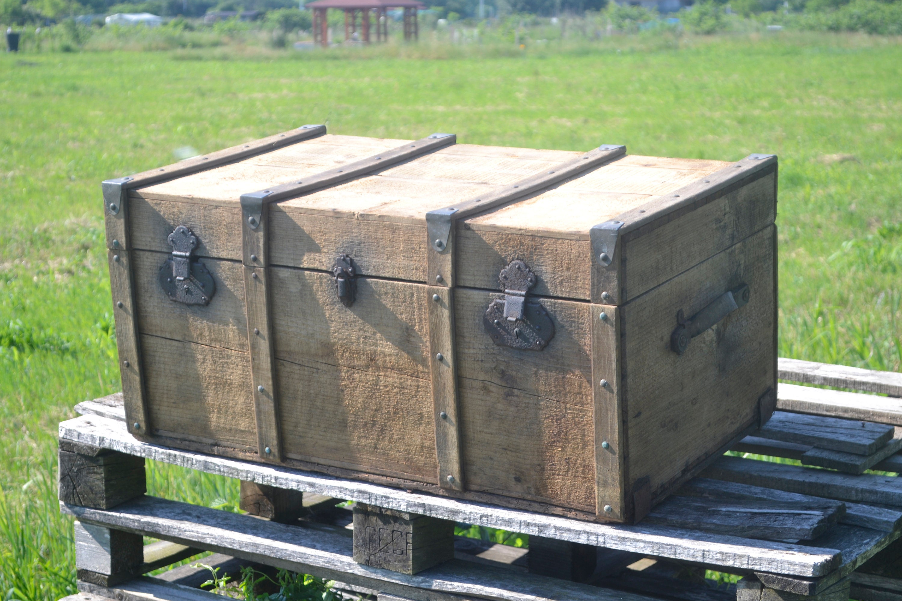 Large Wooden Trunk: 79 X 49 X 38 Cm 1960s Vintage Wooden - Etsy
