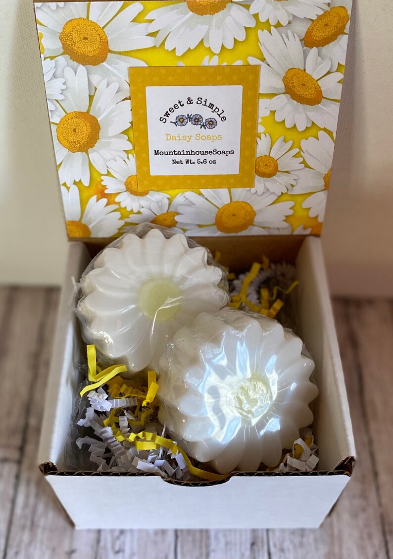 Daisy Soap, Flower Soap, Spring Soap, Mom Gift, Mom Soap, Gift for Her ...