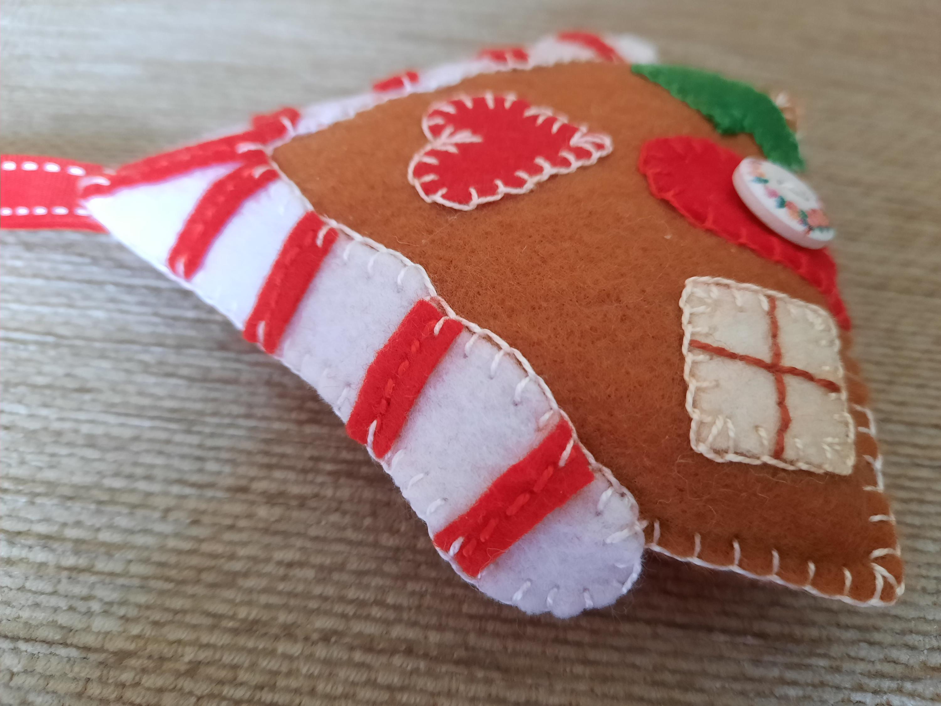A Handmade Felt Gingerbread House Christmas Tree Hanging Decoration - Etsy