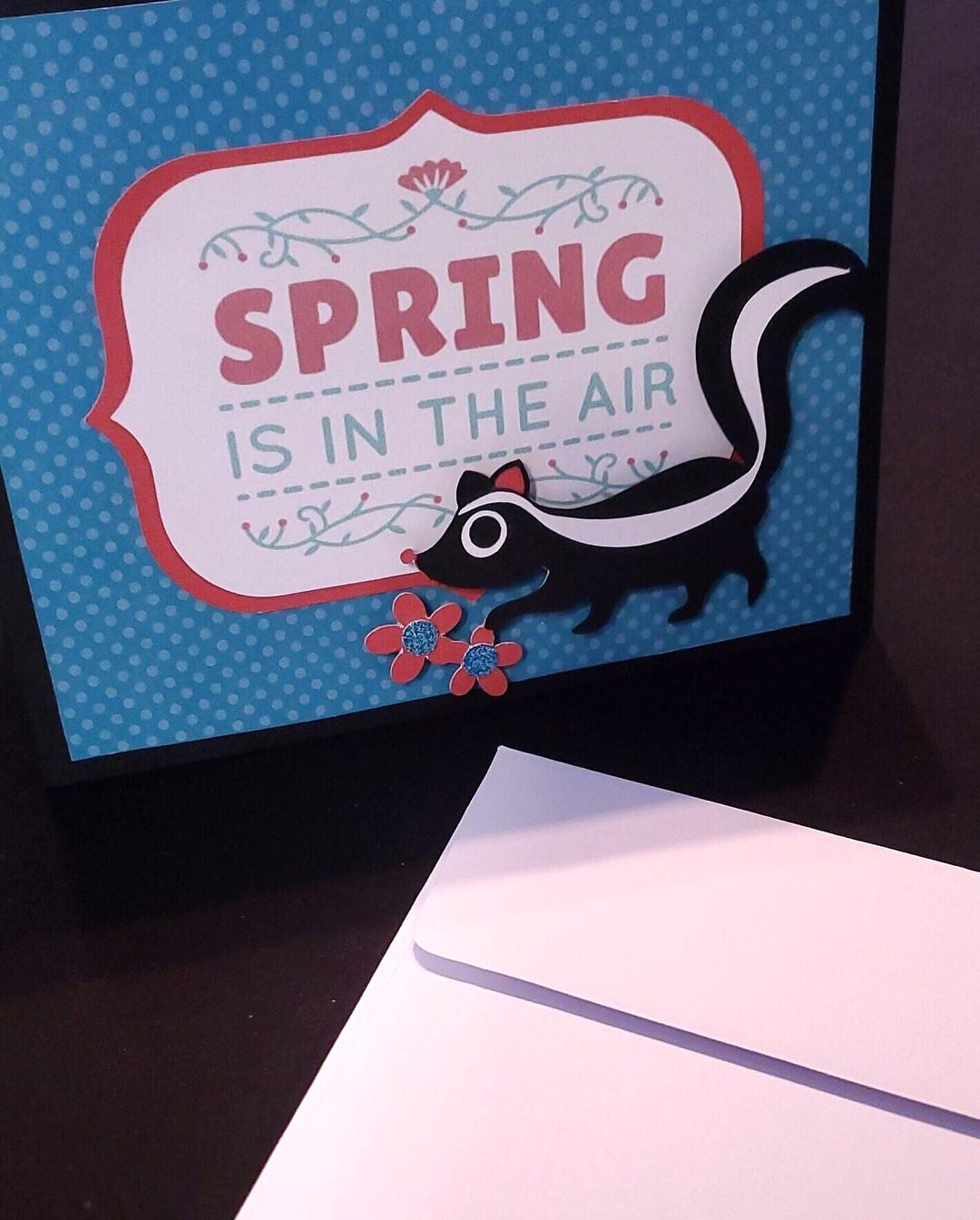 Spring Skunk Greeting Card Kit With Envelopes: DIY Handmade Craft (4 ...