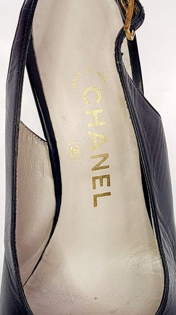 Vintage Chanel Two-Tone Spectator Slingback Pumps. - Gem