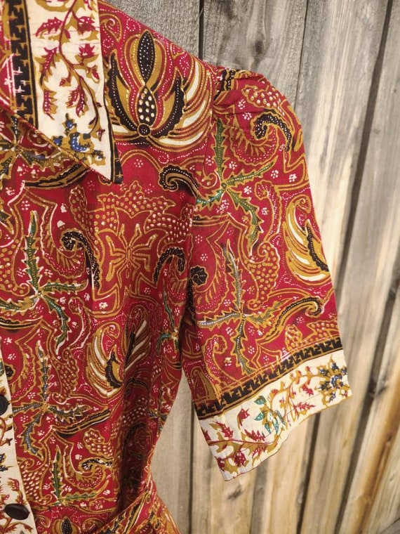 1970s Vintage Indonesian Batik Floral Print Cotton Dr… - Gem